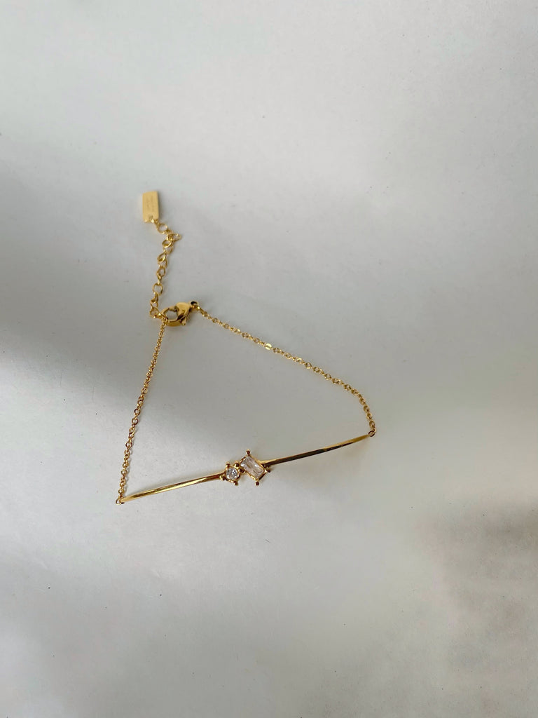 Katherine Bracelet – Concept Statement Katherine Bracelet – Concept Statement